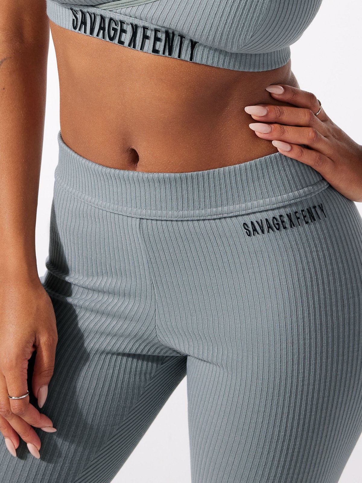 Essential Heavy Rib Legging in Grey | SAVAGE X FENTY