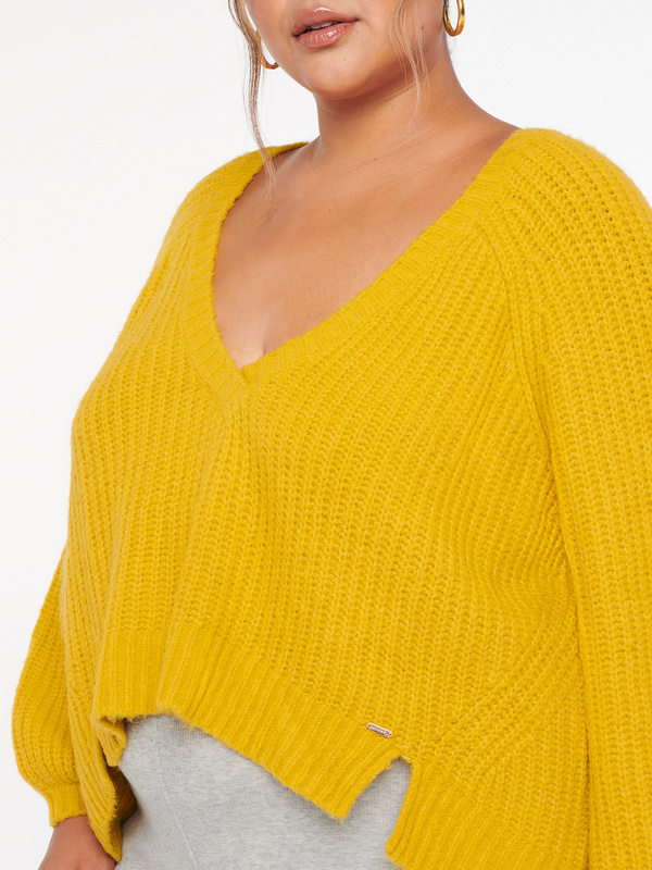 Fuzz Fit Knit V-Neck Sweater - Savage