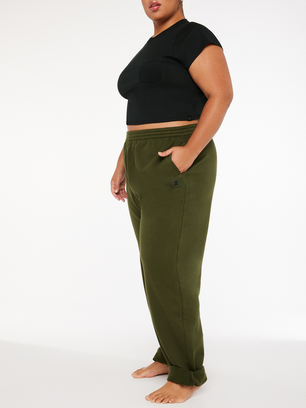 Essential Oversized Rolled Cuff Jogger - Savage