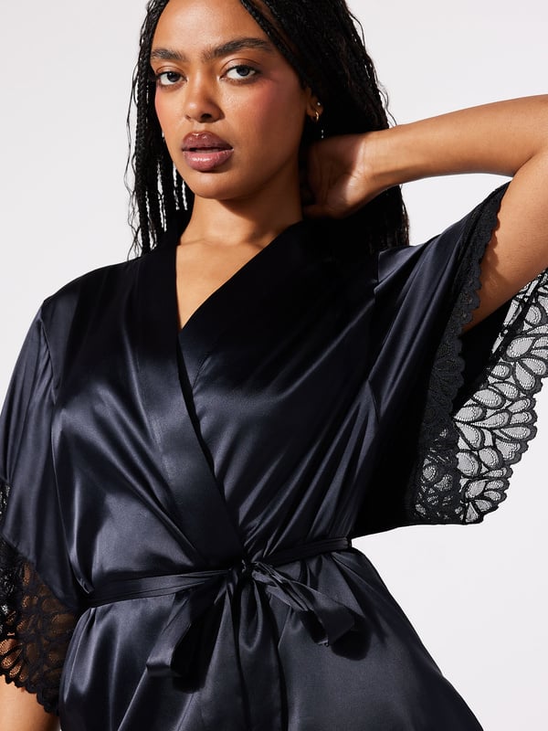 Savage Not Sorry Satin Short Robe - Savage