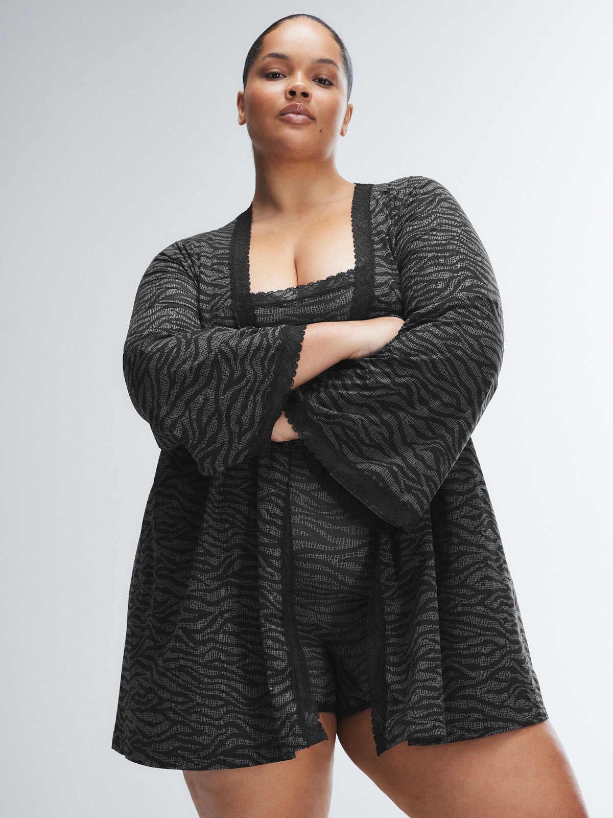 Snug Hug Short Robe in Black & Multi | SAVAGE X FENTY